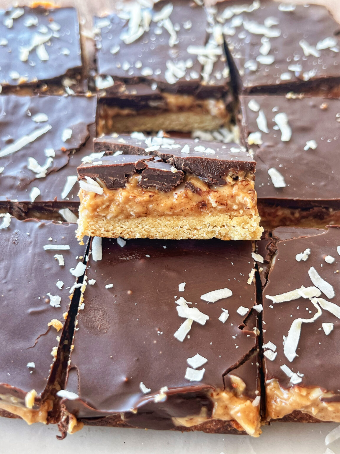Vegan Samoa Cookie Bars - danishealthyeats.com