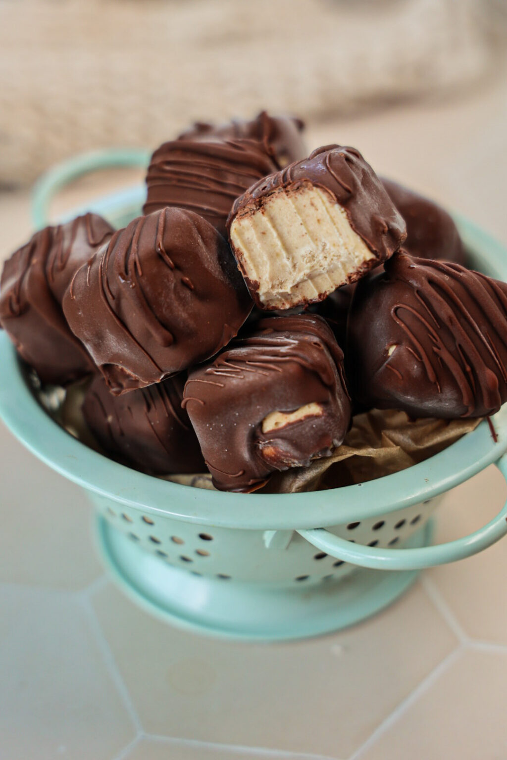 Protein ice cream bites (Vegan, paleo) - danishealthyeats.com
