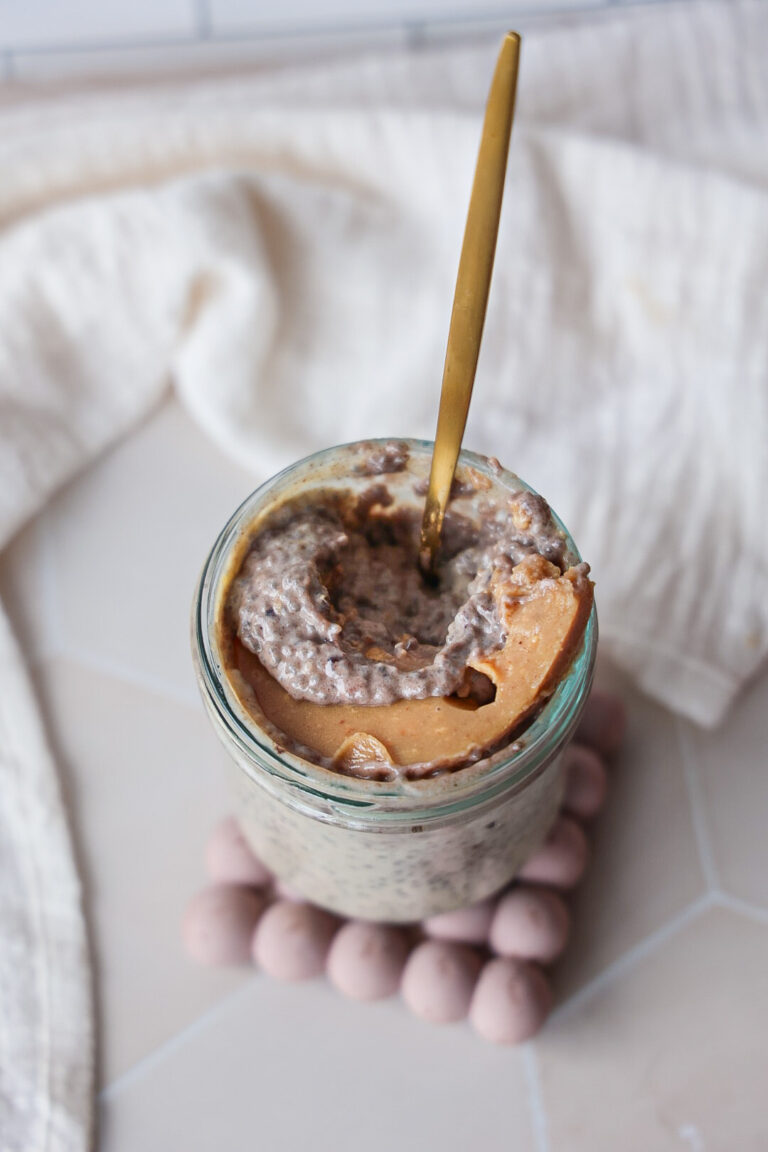 chia seed pudding with peanut butter magic shell - danishealthyeats.com