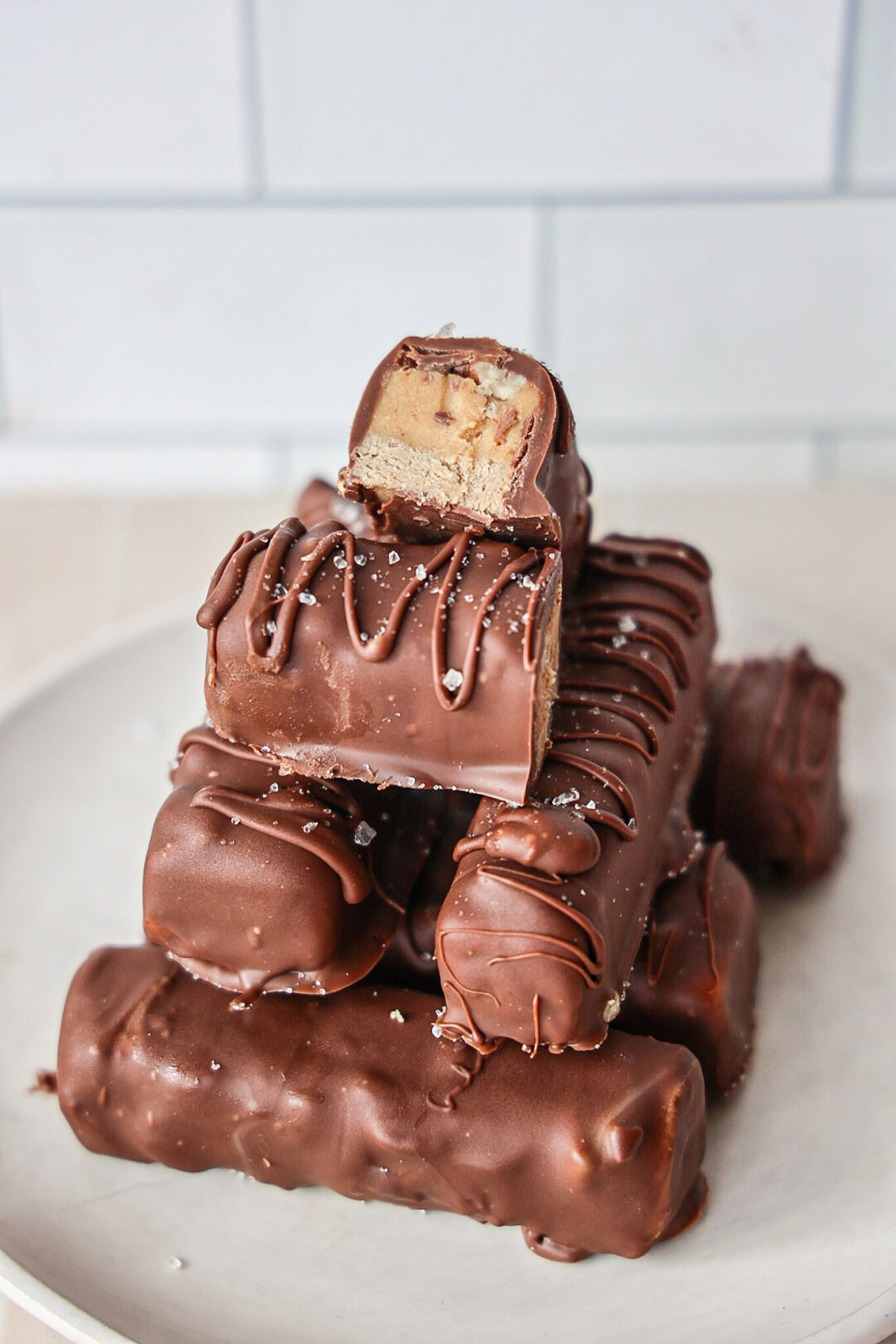Healthy Pecan snickers (high protein, no bake) - danishealthyeats.com