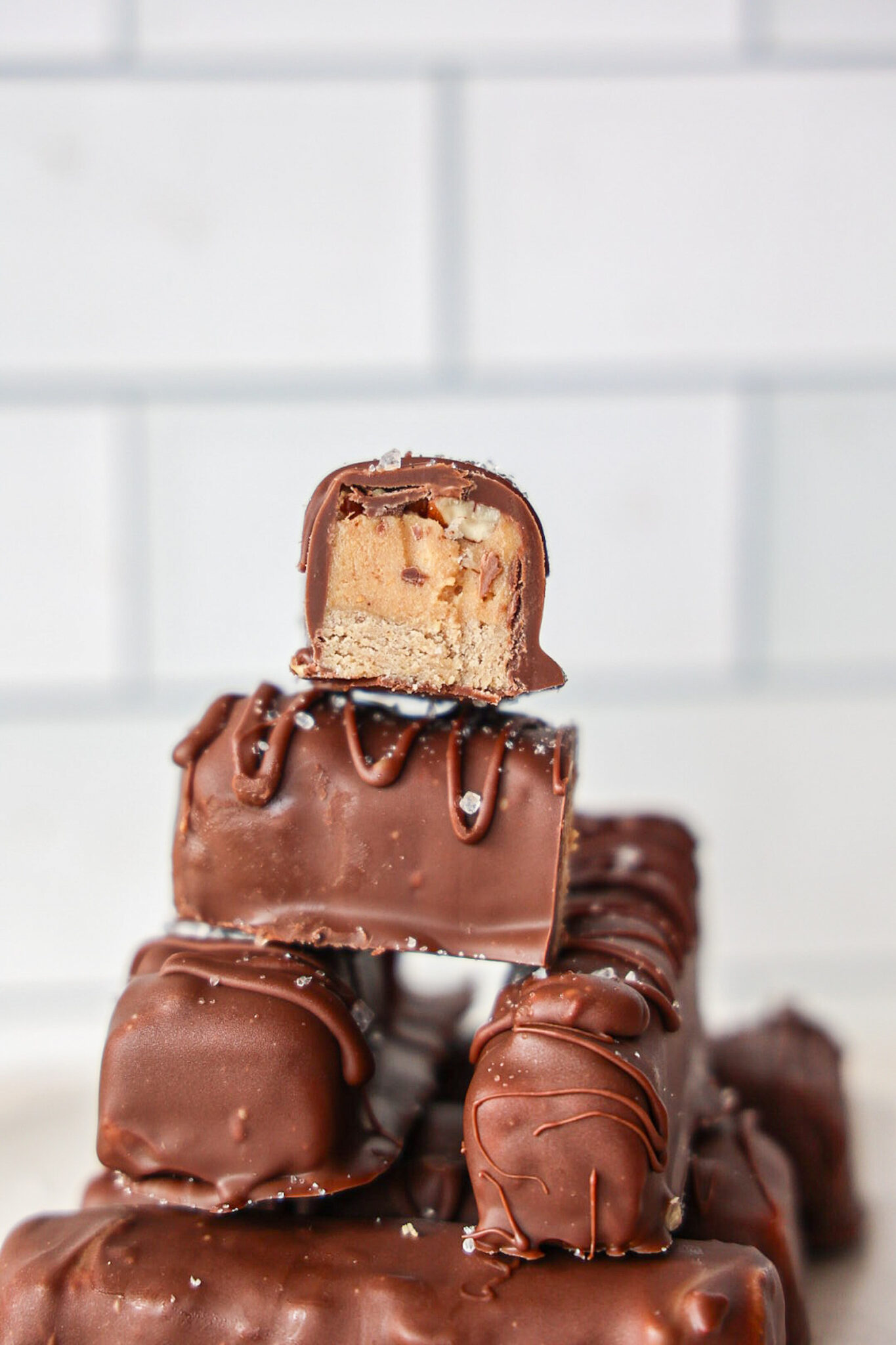 Healthy Pecan snickers (high protein, no bake) - danishealthyeats.com