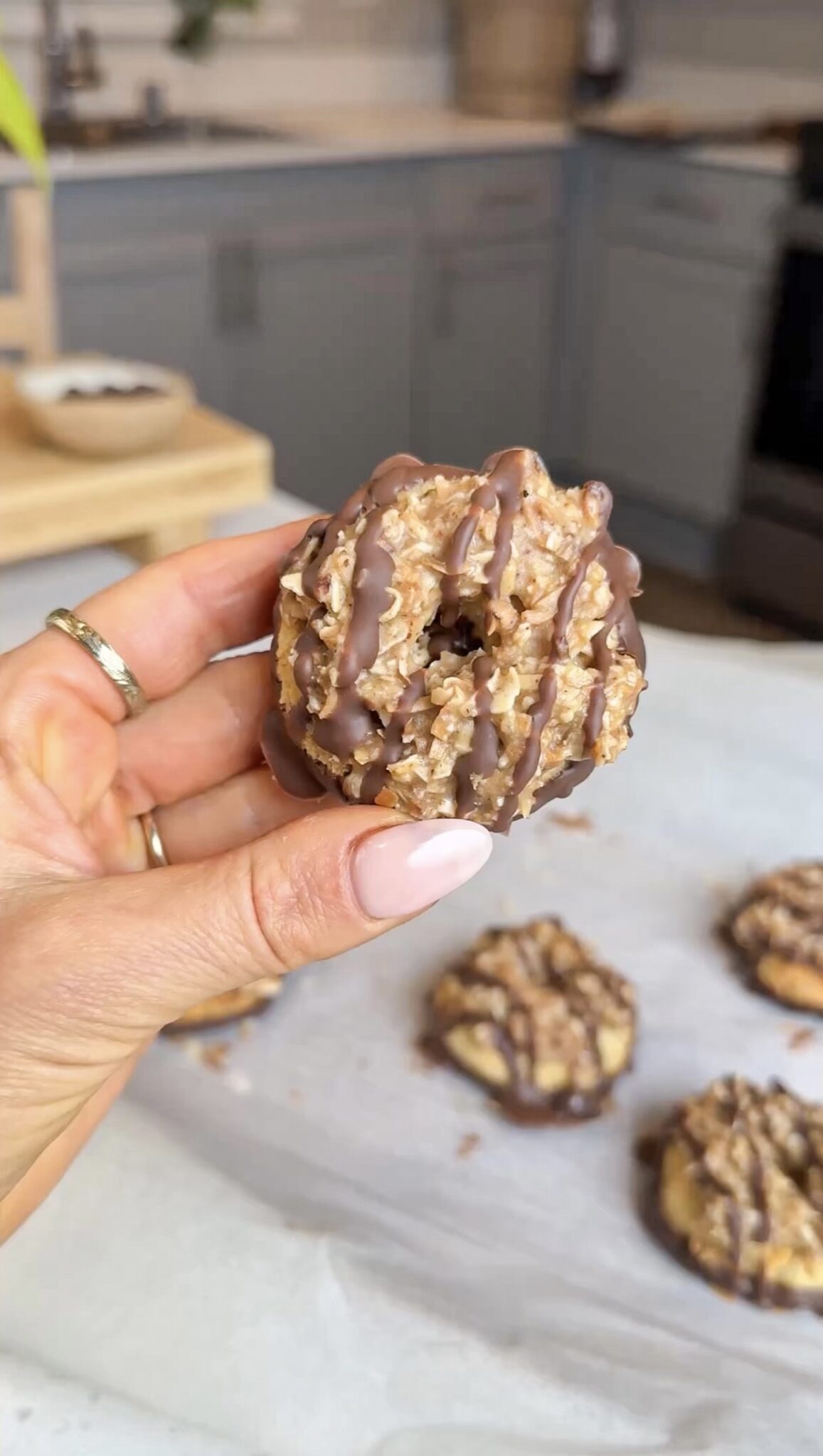 Samoa Cookie recipe (girl scout copycat) - danishealthyeats.com