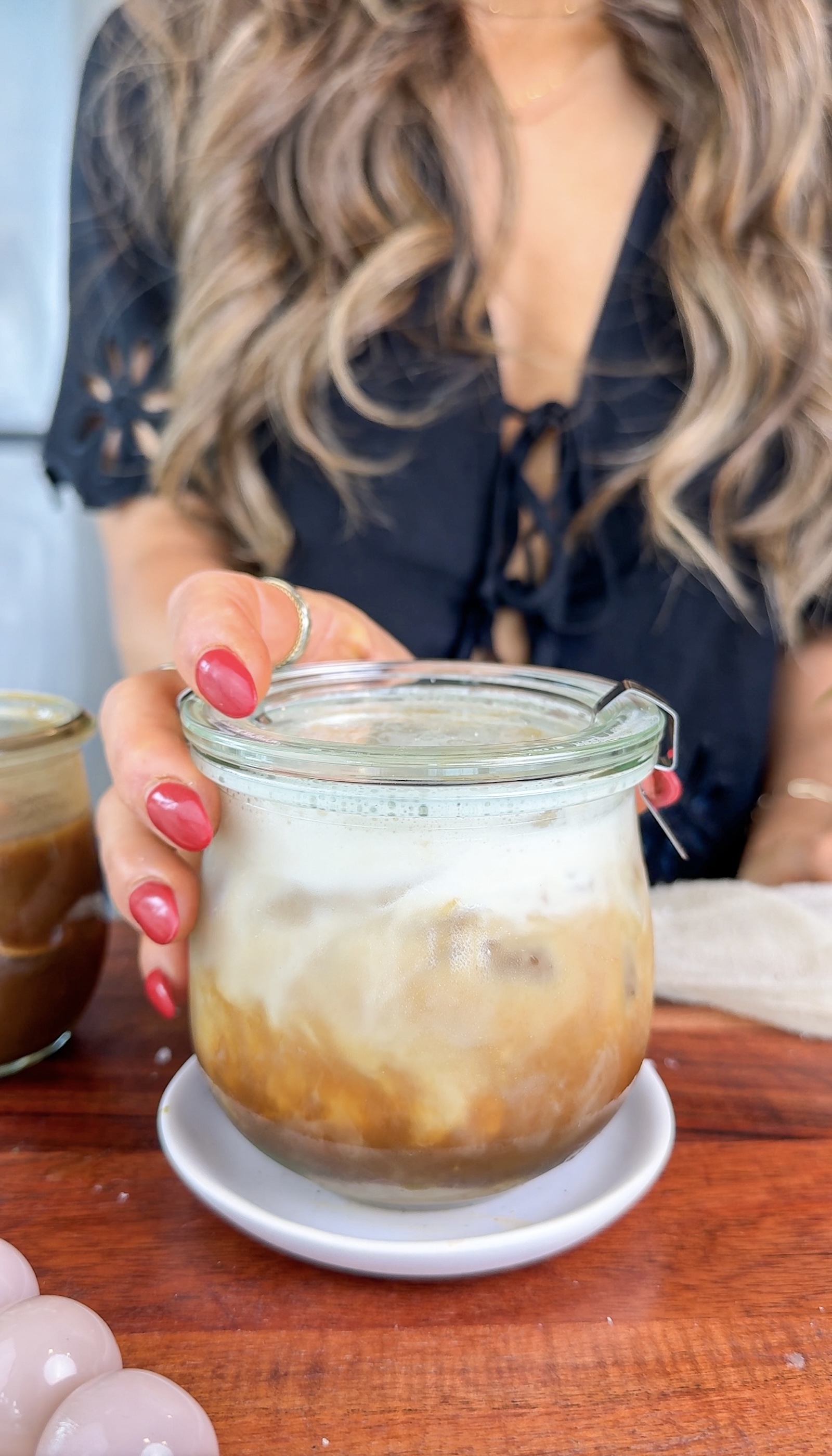 Healthy Salted Caramel sauce (homemade caramel macchiato ...